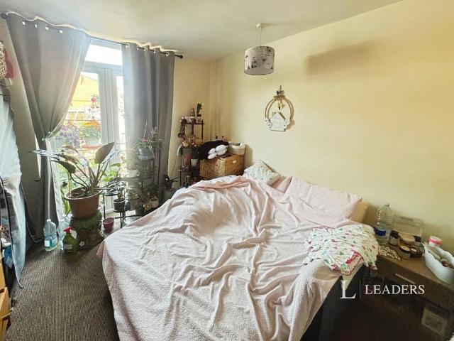 4 bedroom property to rent Lewis Road, Loughborough, LE11