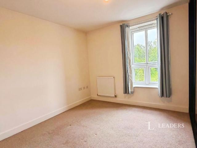 4 bedroom property to rent Little Owl Walk, Cheltenham, GL50