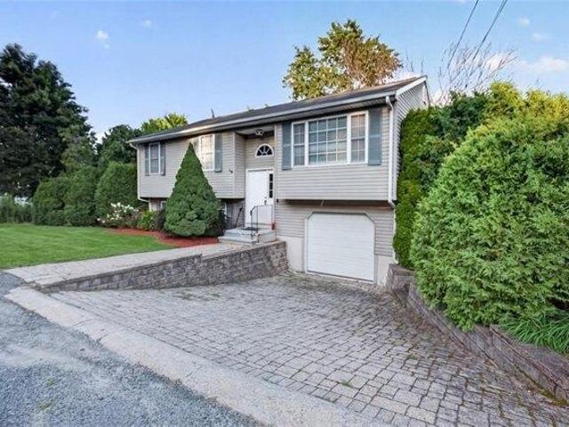 4 bedroom, Providence RI 02904 105127327