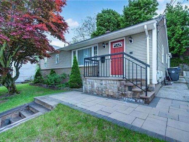 4 bedroom, Providence RI 02904 105175305