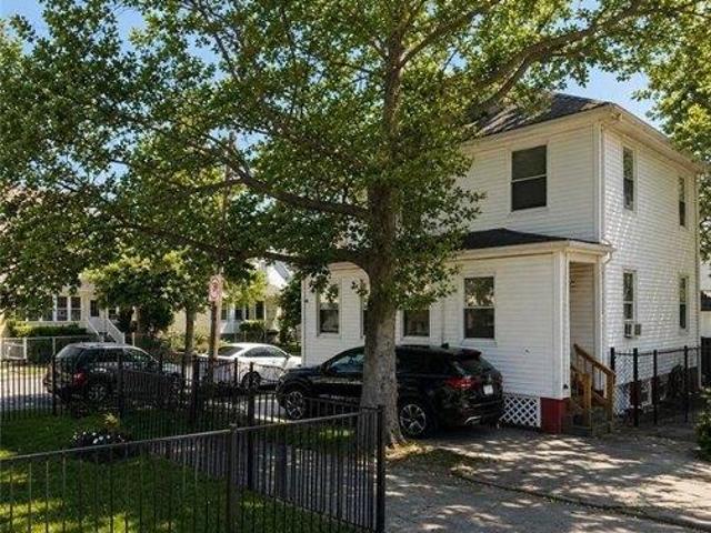 4 bedroom, Providence RI 02905 104076395