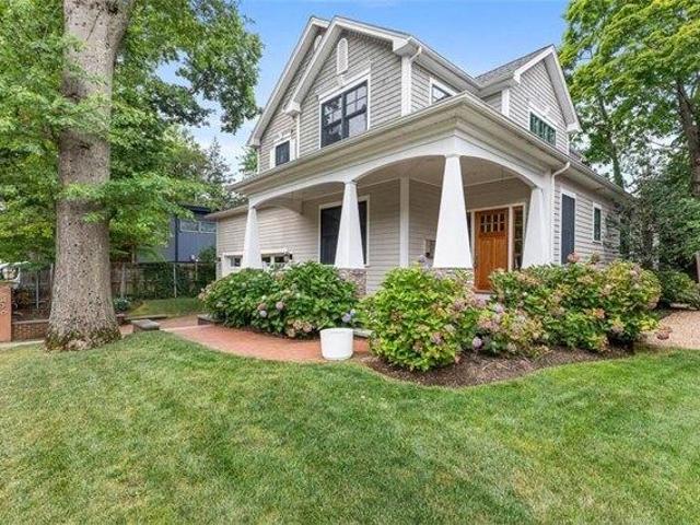 4 bedroom, Providence RI 02906 104808094