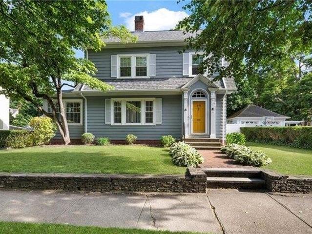 4 bedroom, Providence RI 02906 LS103125795
