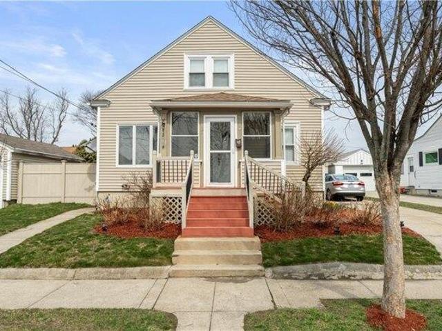 4 bedroom, Providence RI 02908 102061598