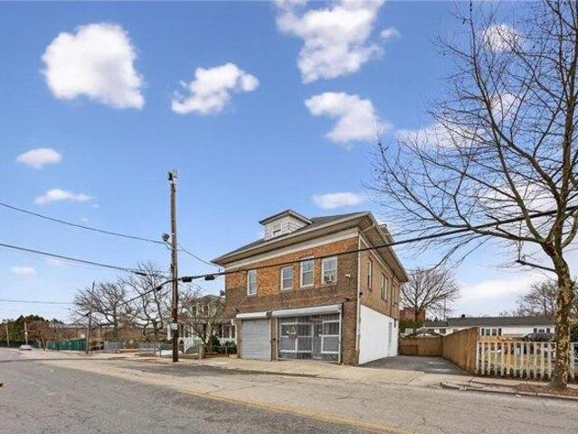 4 bedroom, Providence RI 02908 104834121