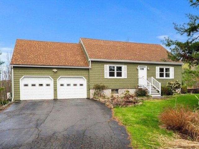 4 bedroom, Rowley MA 01969 102594154