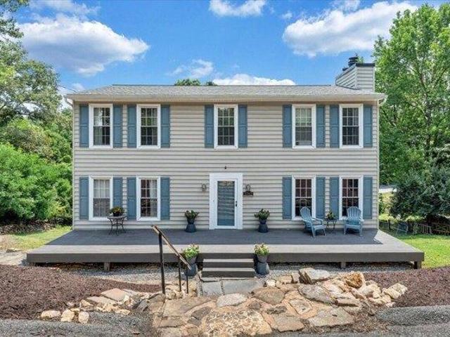 4 bedroom, Roanoke VA 24015 104902222