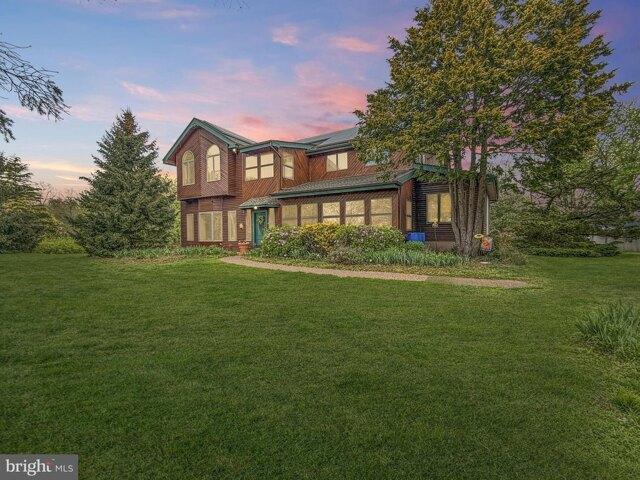 4 bedroom, Robbinsville NJ 08691 102779464