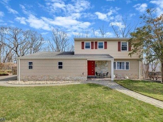 4 bedroom, Rockaway NJ 07801 LS102255321