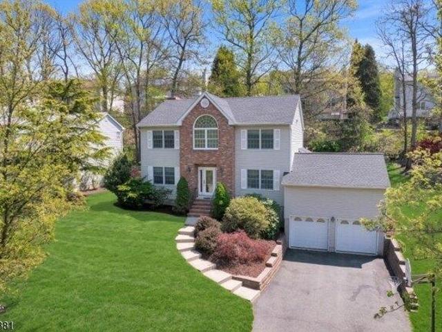 4 bedroom, Rockaway NJ 07866 LS102257461