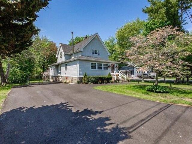 4 bedroom, Rockland MA 02370 103500044