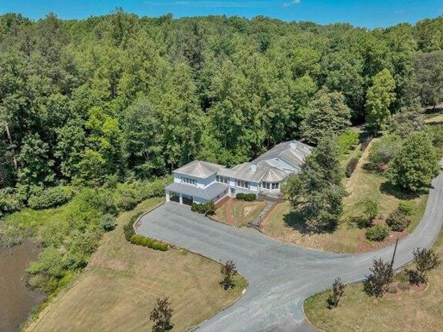 4 bedroom, Rocky Mount VA 24151 103605681