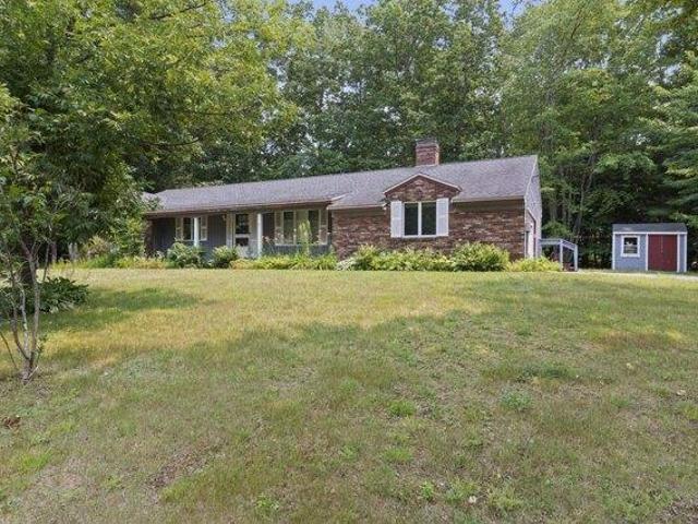 4 bedroom, Rochester NH 03867 104716443