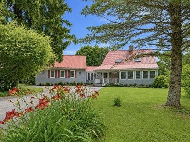 4 bedroom, Rollinsford NH 03869 105229232