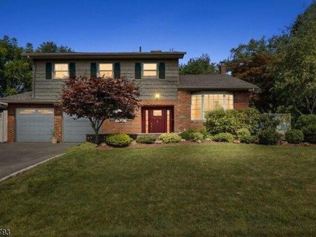 4 bedroom, Roseland NJ 07068 104191619