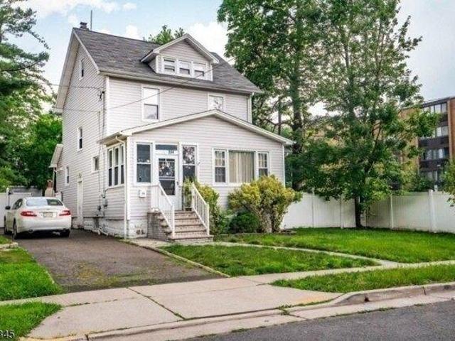 4 bedroom, Roselle NJ 07203 102253914