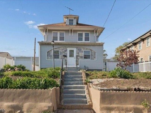 4 bedroom, Roselle NJ 07203 102255716