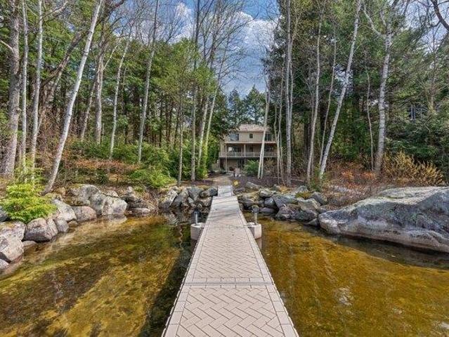 4 bedroom, Raymond ME 04071 104832708
