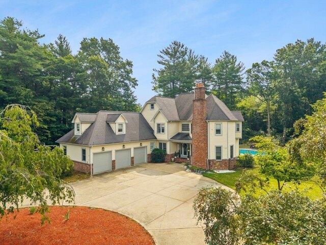 4 bedroom, Raynham MA 02767 104791189