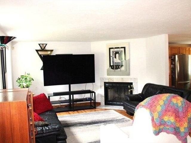 4 bedroom, Raynham MA 02767 105143988