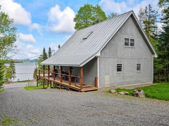 4 bedroom, Rangeley ME 04970 LS103071530