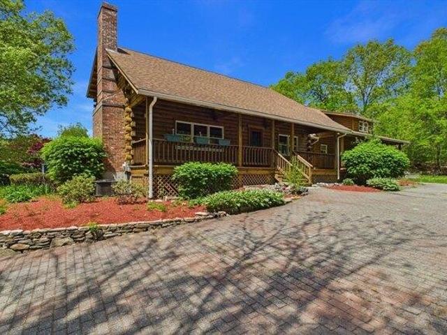 4 bedroom, Randolph MA 02368 105126931