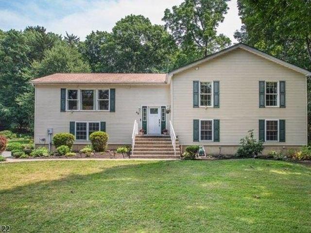 4 bedroom, Randolph NJ 07869 104688451