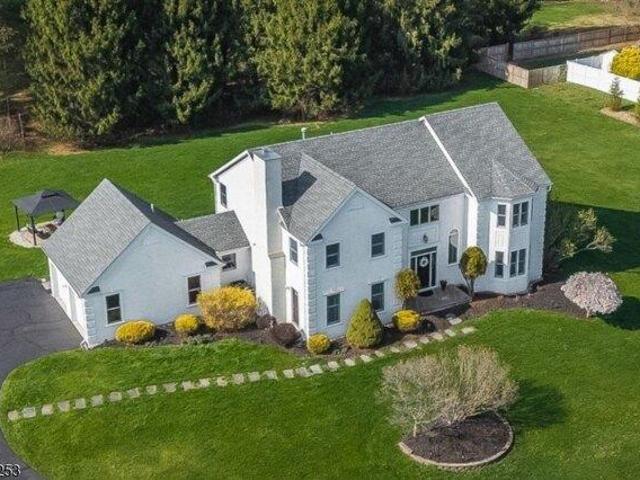 4 bedroom, Raritan NJ 08551 101747728