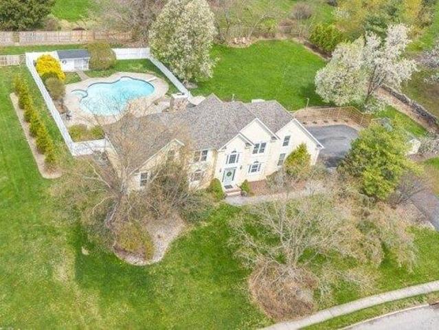4 bedroom, Raritan NJ 08551 102315888