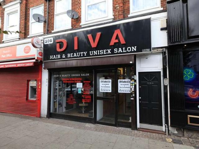 4 Bedroom Retail Property high Street Commercial