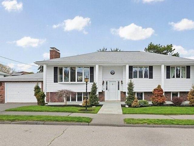 4 bedroom, Revere MA 02151 102635051