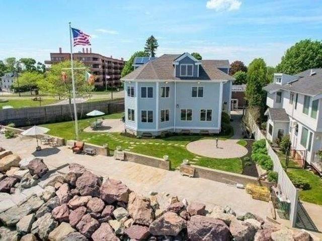 4 bedroom, Revere MA 02151 102860872