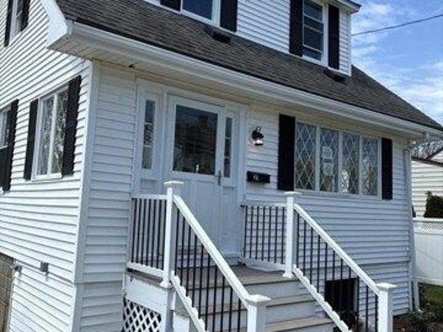 4 bedroom, Revere MA 02151 102800324