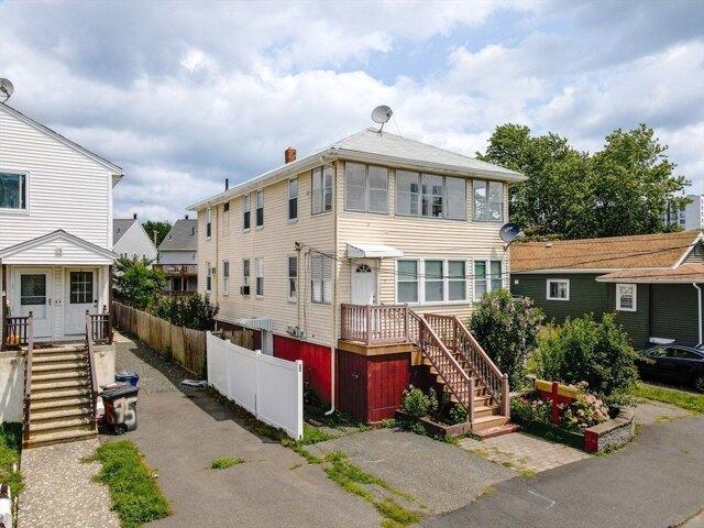 4 bedroom, Revere MA 02151 104691750