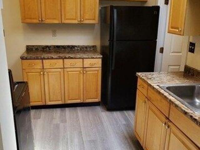 4 bedroom, Revere MA 02151 105095092