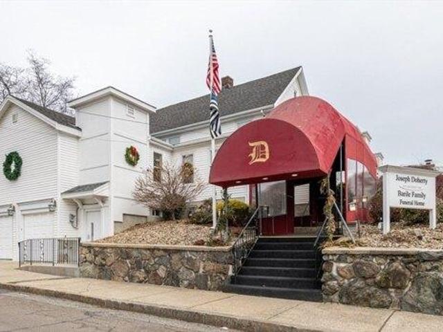 4 bedroom, Reading MA 01867 LS101750274