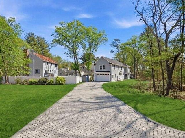4 bedroom, Reading MA 01867 LS102314982