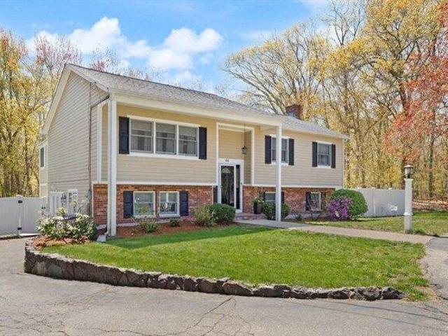 4 bedroom, Reading MA 01867 LS102822761