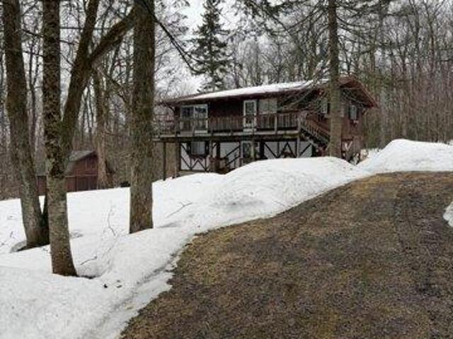 4 bedroom, Readsboro VT 05350 103886771