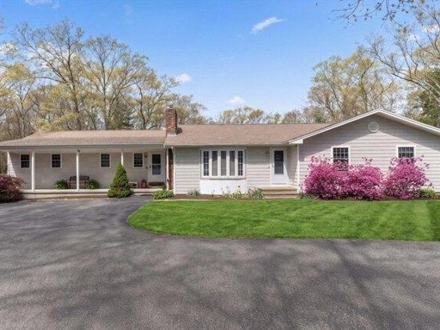 4 bedroom, Rehoboth MA 02769 102583055