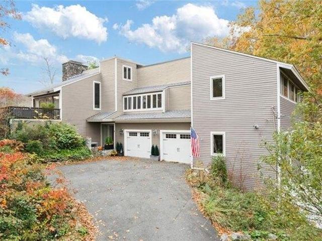 4 bedroom, Rehoboth MA 02769 102583350