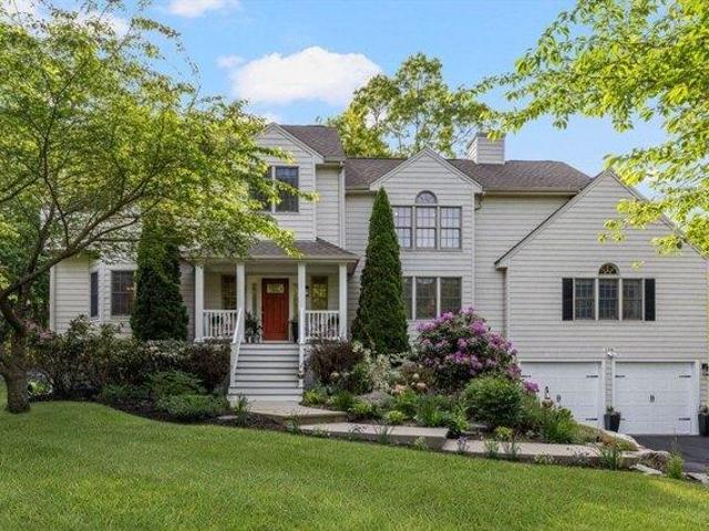 4 bedroom, Rehoboth MA 02769 LS102959069