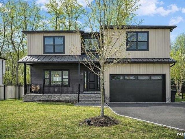 4 bedroom, River Vale NJ 07675 104604528