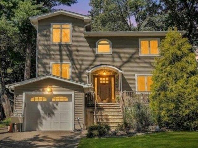 4 bedroom, River Vale NJ 07675 105495577