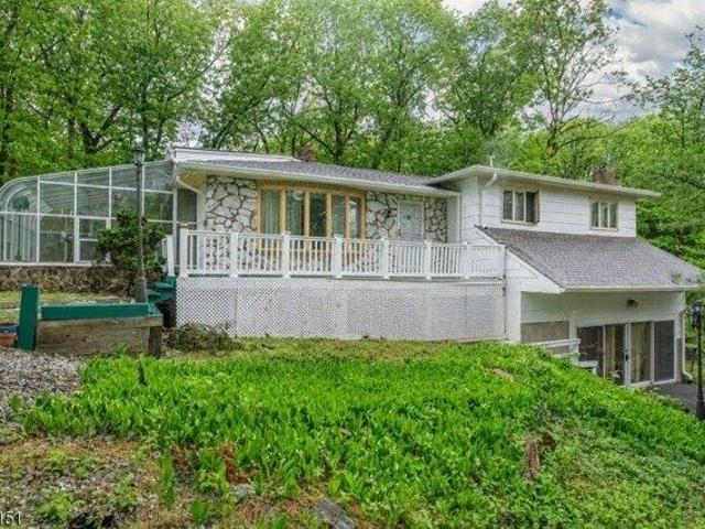 4 bedroom, Riverdale NJ 07457 104849929