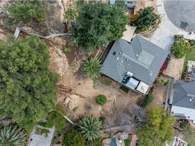 4 bedroom, Riverside CA 92506 89834797