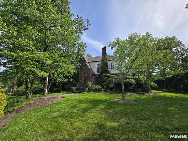 4 bedroom, Ridgewood NJ 07450 104443020