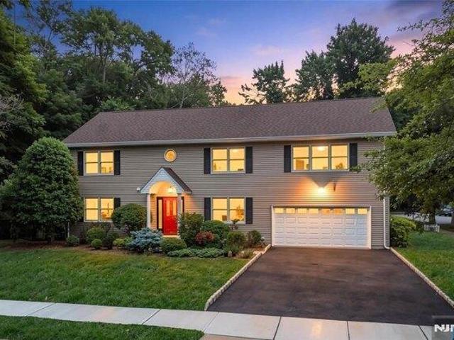 4 bedroom, Ridgewood NJ 07450 104652095