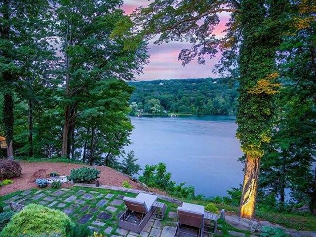 4 bedroom, Ridgefield CT 06877 103070178