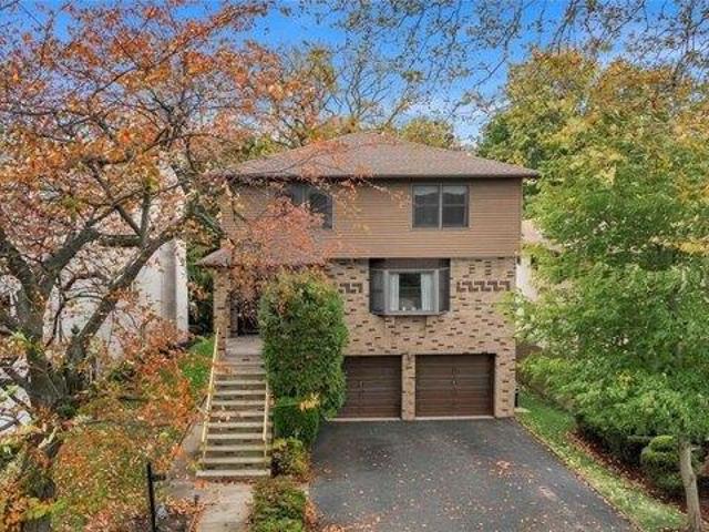 4 bedroom, Ridgefield NJ 07657 101998755